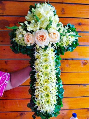 Karangan Bunga Salib Murah dan Cantik di Medan